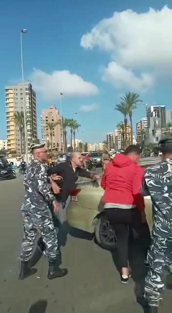 في تمام الساعة 11 30 من صباح اليوم الأربعاء، اقدم مواطن على محاولة