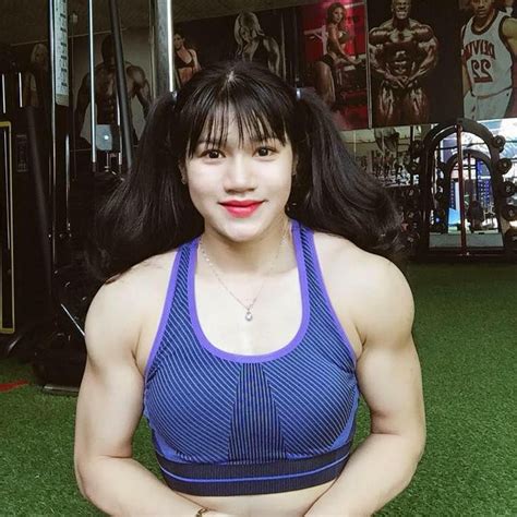 Hotgirl Gymer Mặt Xinh Như Búp Bê Thân Hình Lực Sĩ