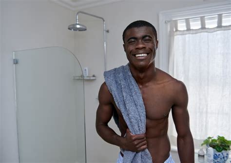Guys In The Showers – Great Porn Site Without Registration