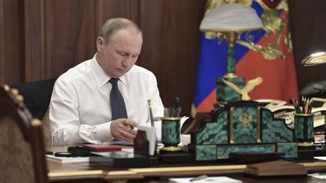 Vladimir Putin Sworn In As Russian President For Fourth Term World