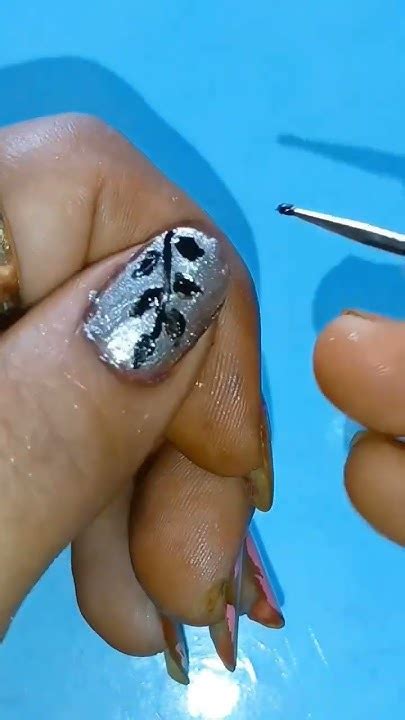 Easy Nail Art 💅💅💅💅 Nailart Naildesign Youtubeshorts Viral Shorts