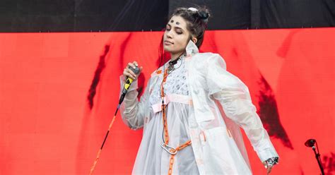 Pussy Riot Reconhecidas Com O Woody Guthrie Prize