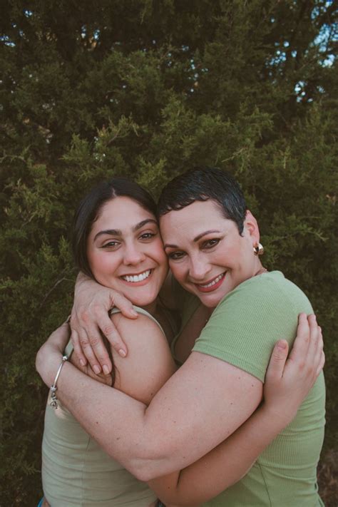 Mom And Daughter Photoshoot In 2022 Mother Daughter Photoshoot Mom
