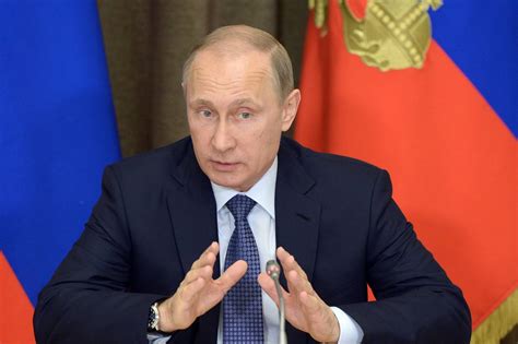 Russias Putin Signs New Law Against ‘undesirable Ngos Wsj