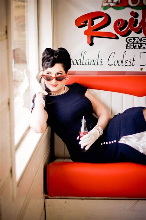 10 Beautiful Pin Up Girl Photoshoot Ideas 2024