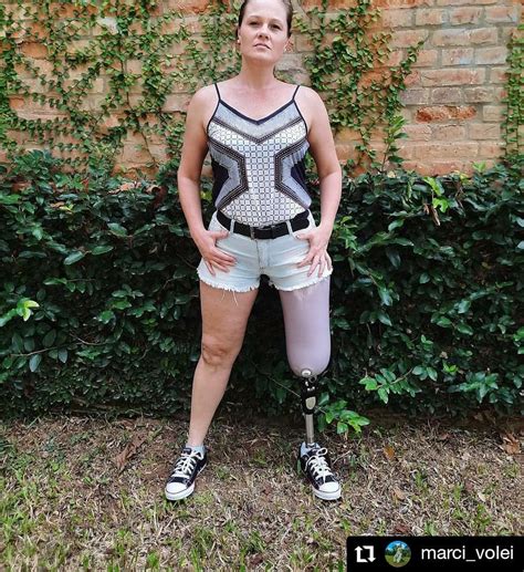 Amputees With Converse Chucks Кеды на протезе