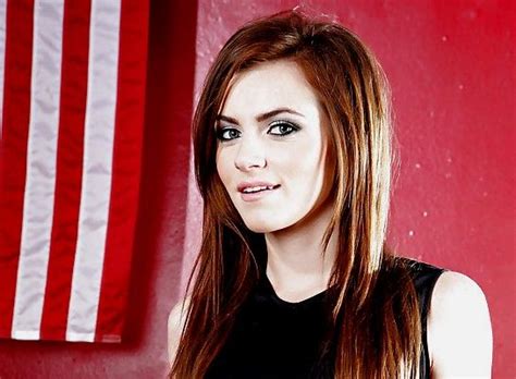 Emma Stoned Biography Wiki Age Height Career Photos And More