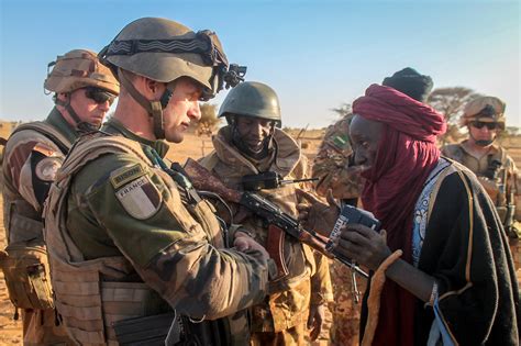 Que Fait Larmée Française Au Sahel Mathieu Rigouste