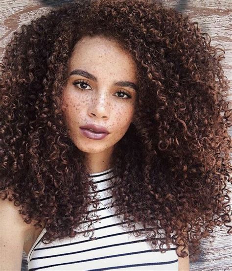 Pin By Deanna Diamond On Freckled Faces Beautiful Curly Hair Curly