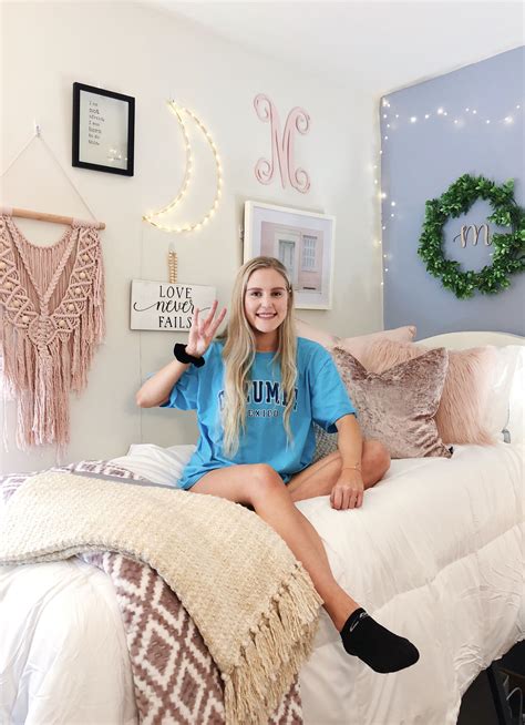 Girl College Suite Dorm Room View Of Mackenzies Bed Winning Dorm