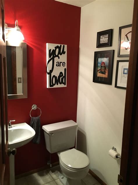 Such A Great Red Benjamin Moore Caliente So In Love Bathroom Red