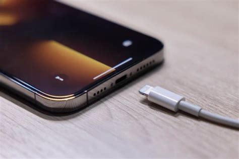 Iphone Not Charging Here Are 12 Ways To Fix It