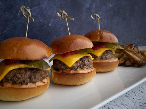 Easy Cheeseburger Sliders With Special Burger Sauce Recipe