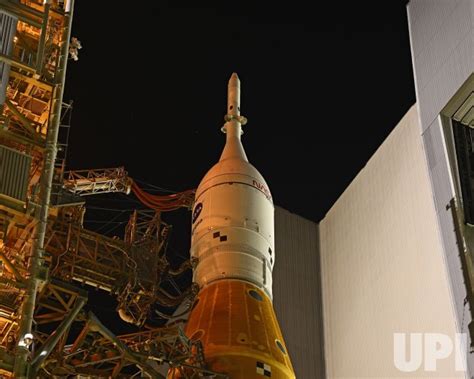 Photo Sls Rocket And Orion Spacecraft Roll To Complex 39 For Maiden