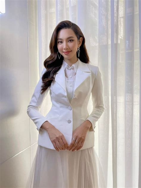 Hướng Dẫn Cách Mix Chân Váy Xòe Với áo Vest đơn Giản Mà đẹp