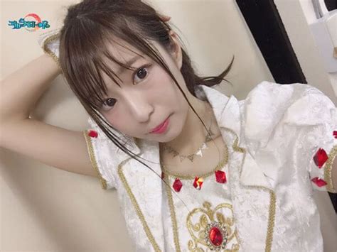 人気アイドル「エルフロート」！ミズキさんの魅力をまとめてみた リアクション｜元芸人が運営のエンタメディア