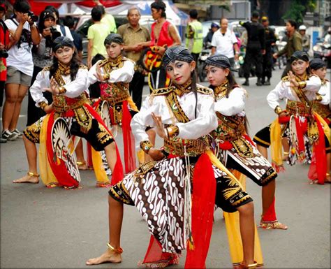 Memahami Kekayaan Budaya Melalui Tari Tradisional