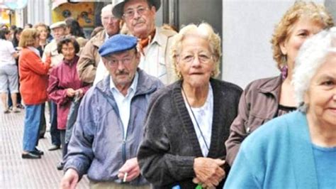 Las Jubilaciones Y Pensiones De Abril Se Pagarán En Dos Tramos Zonal