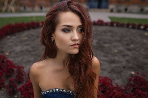 Face Depth Of Field Women Outdoors Long Hair Women Redhead Model
