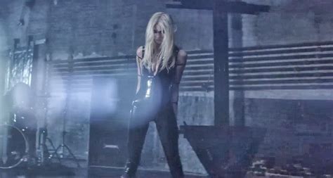 Scenesisters The Pretty Reckless Going To Hell Official Music Video