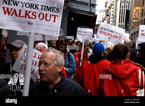 New York City Usa 08th Dec 2022 New York Times Employees And