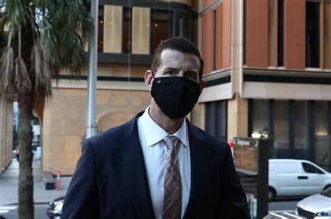 ‘disgusting Roberts Smith Denies Taking Nude Photos To Blackmail Woman