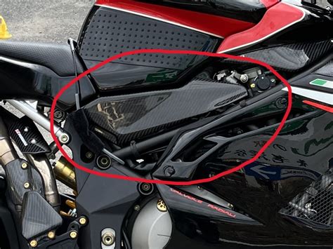 メーカー不明 Mvアグスタf4 タンブリーニモデル カーボン製タンクサイドカバー カウル 左右セット サイドカバー ｜売買されたオークション