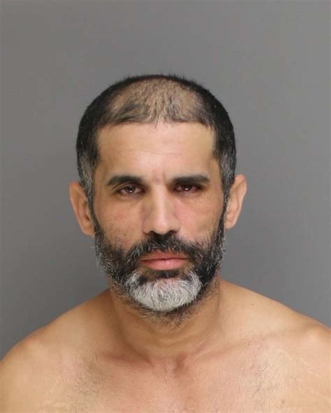 Cops Bridgeport Man With History Of Armed Robberies Accused Of 4 More