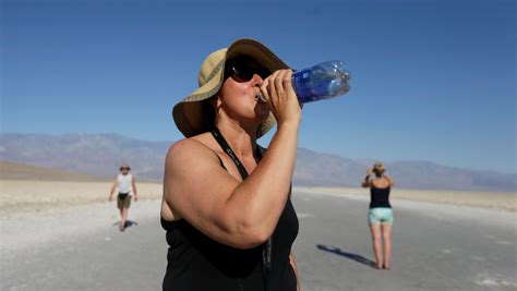 Western Usa Staggers Under Massive Heat Wave 1 Dead