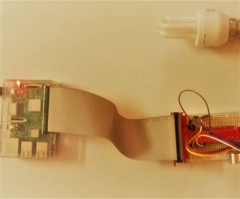 raspberry pi with sensor to turn on off light 4 steps