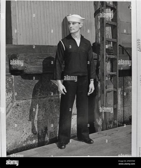 Usa World War Two Wwii 1940s U S Navy Sailor Uniform Fashion Sailor