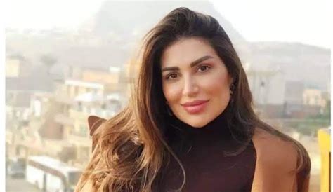 محمود بدر On Twitter سارة نخلة فنانة سورية خالد عليش كلمها في
