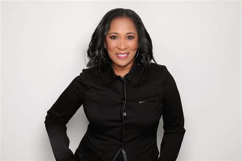 Otf Nfl Wives Association 22nd Annual Charity Fashion Show