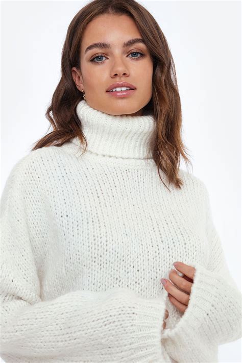 Hotandsoft Ladies Turtleneck Sweaters Stylish Sweaters Turtle Neck
