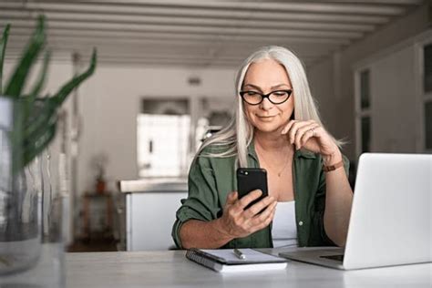 Best Dating Apps For Older Women In 2024