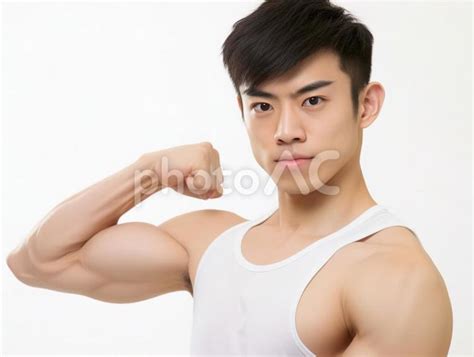 力こぶを作るマッチョな男性 No 27266193｜写真素材なら「写真ac」無料（フリー）ダウンロードok