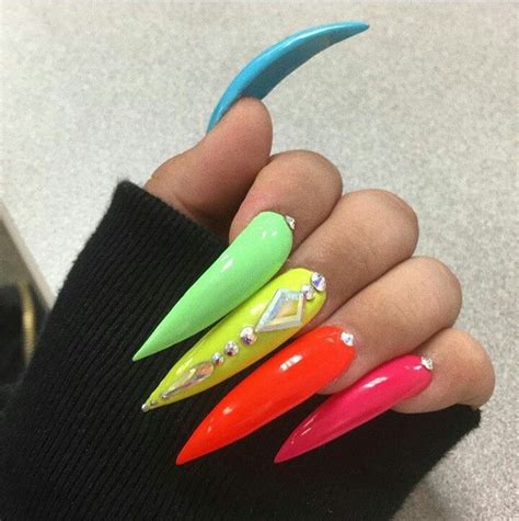 Pin By Matthias Schönauer On Extrem Long Nails And Toenails Nails On