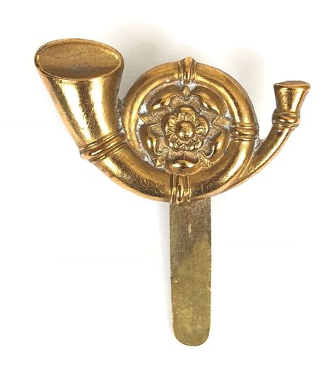 Ww1 Koyli All Brass Economy Cap Badge