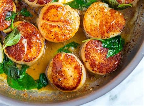 10 Minute Seared Scallops With Garlic Basil Butter Reserveamana