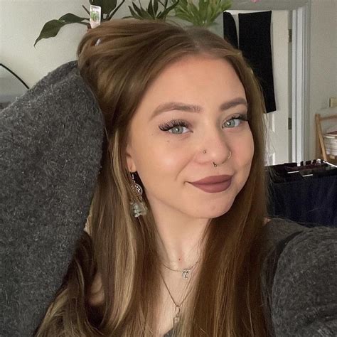 Isabella Dorta Instagram Tiktok Linktree