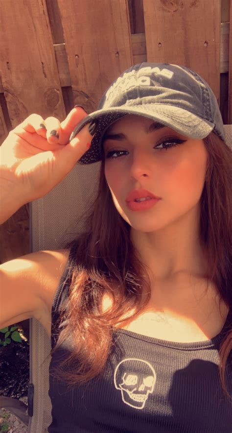 Tw Pornstars Sofie Reyez Twitter Sending All My Personal Videos I