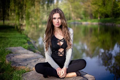Wallpaper Portrait Sitting Depth Of Field Women Outdoors River