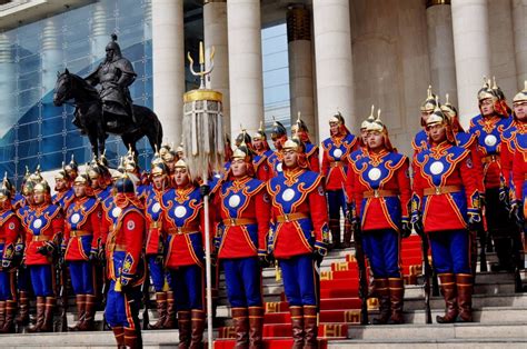 Гуравдугаар сарын 18 “Монгол цэргийн өдөр”