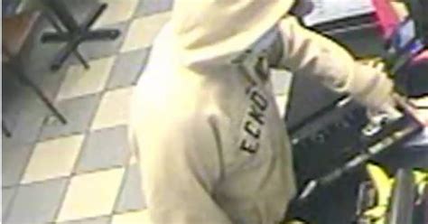 Nypd Man Wanted In String Of Queens Dunkin Donuts Robberies Cbs New
