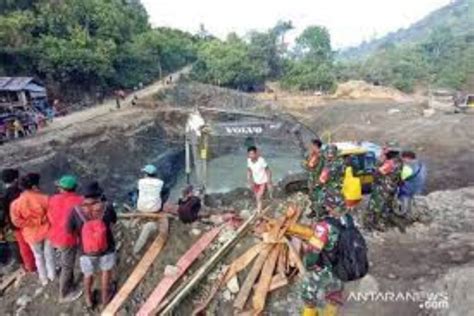 Penambang Emas Tanpa Izin Di Riau Tewas Tertimbun Longsor Antara News