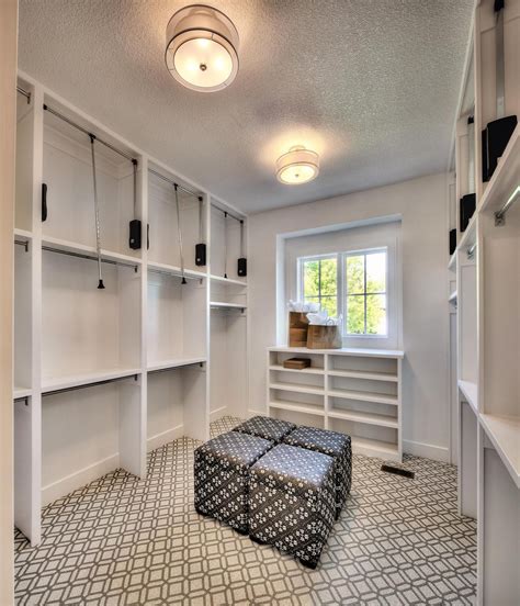 Master Bathroom Layout With Walk In Closet Sergani