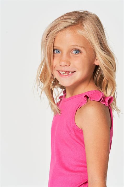 Suns Out Tanks Out Stock Up Her Top Drawer With The It Style Of