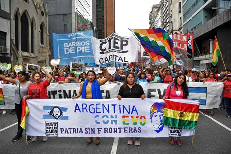 Crisis En Bolivia Refleja El Desgaste Político Y Los Excesos De La