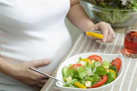 Makanan Yang Tepat Untuk Ibu Hamil Trimester Pertama Nakita