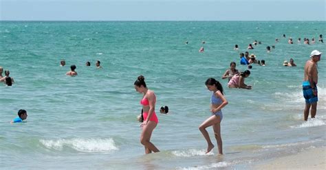 Like A Hot Tub Water Temperatures Off Florida Soar Over 100 Degrees